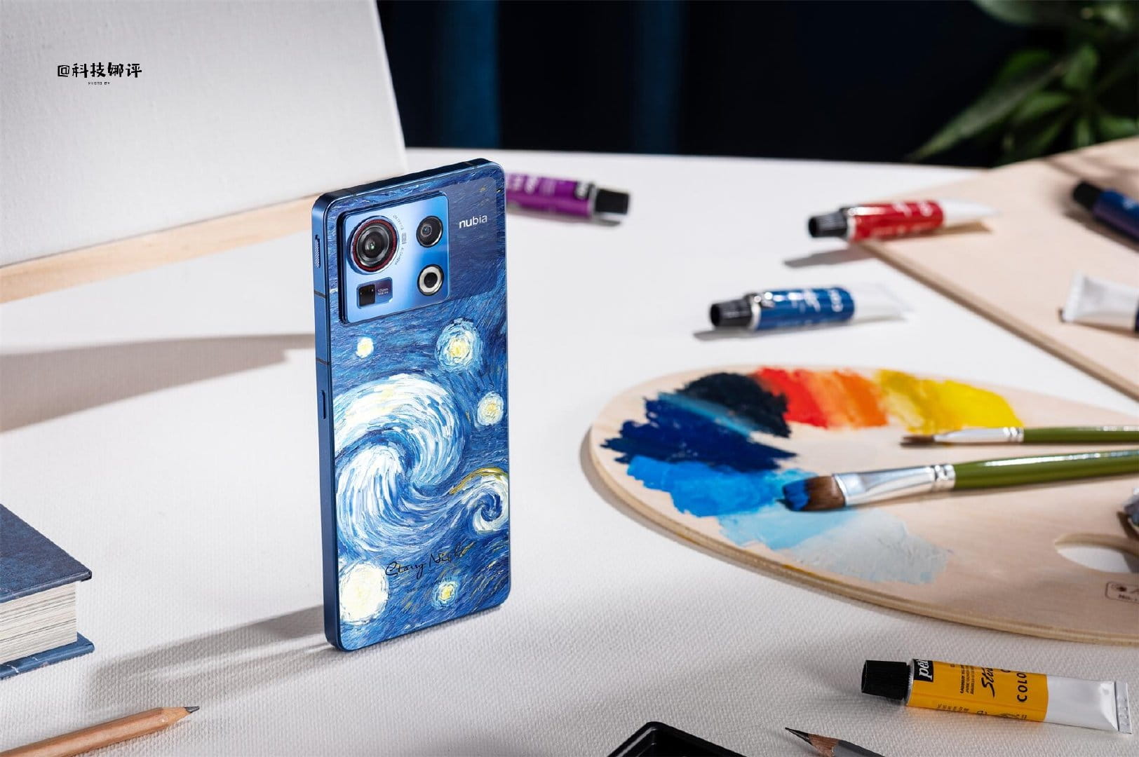 ZTE Nubia Z40S Pro Starry Night Edition ra mắt ký niệm 10 năm